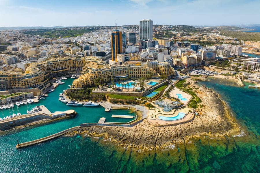 How to move to Malta from the USA in 2025: Visas & Residence Requirements Explained